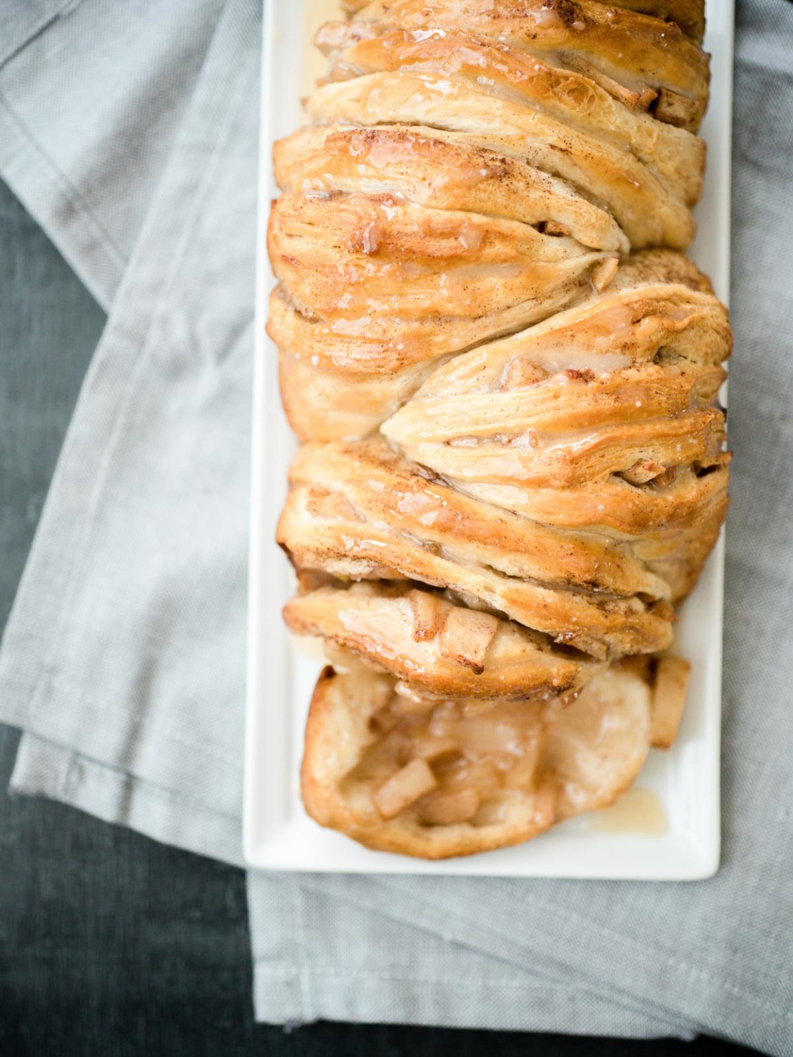 Pull Apart Apple Bread (EASY) - Sweetly Splendid
