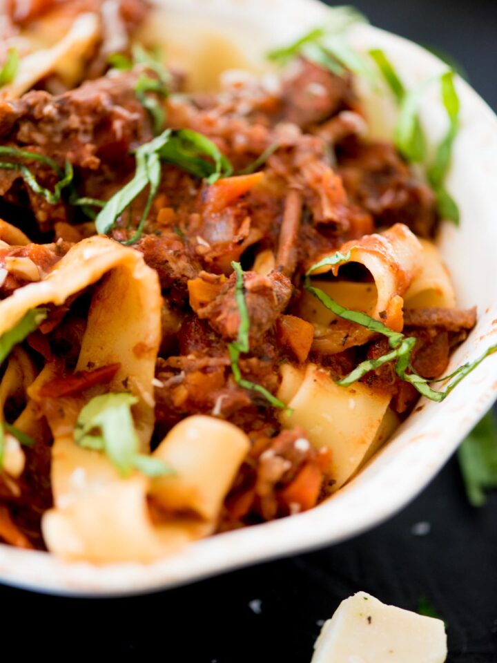 Slow Cooker Beef Ragu Recipe - Sweetly Splendid