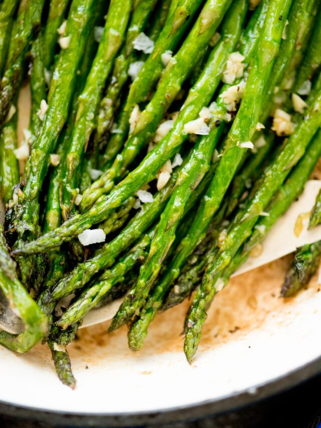 Sauteed Butter Garlic Asparagus - Sweetly Splendid
