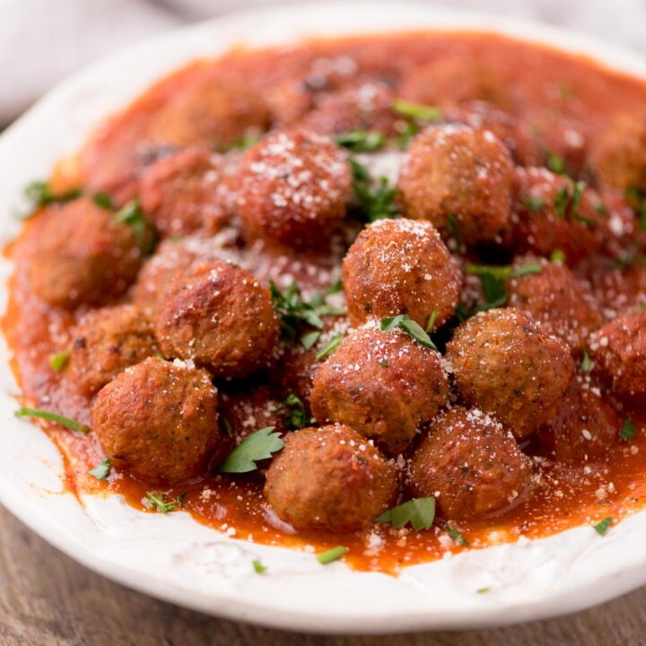 Frozen Meatballs Instant Pot (+video) - Sweetly Splendid