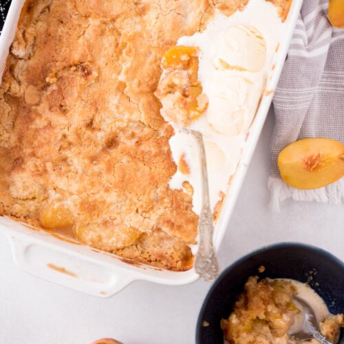 Peach Cobbler Recipe with Cake Mix - Sweetly Splendid