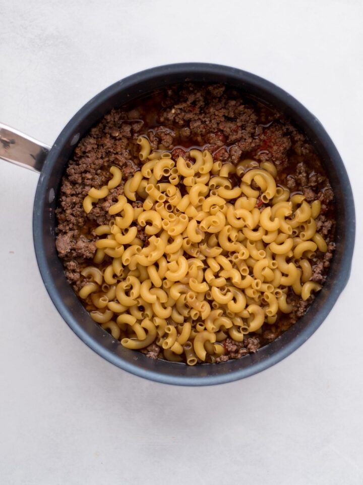 Homemade Cheeseburger Macaroni - Sweetly Splendid
