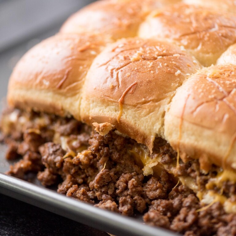 Cheeseburger Sliders Recipe - Sweetly Splendid