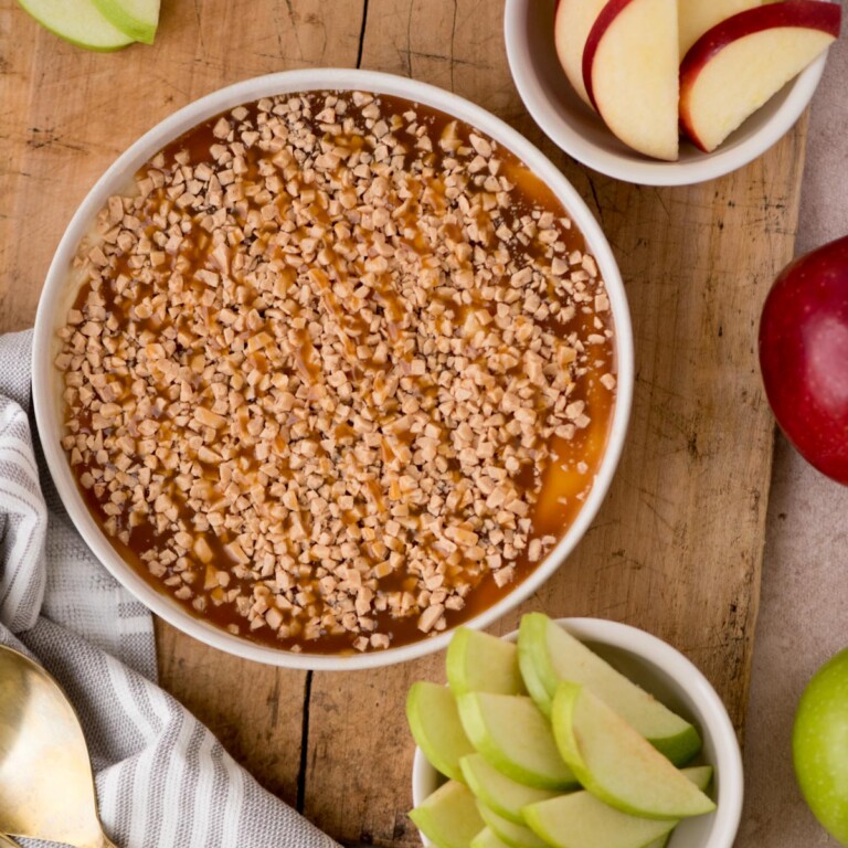 The Best Caramel Apple Dip Recipe - Sweetly Splendid