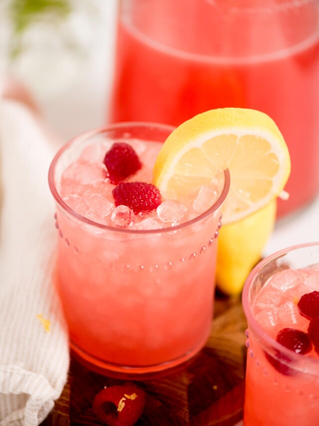 Raspberry Lemonade Recipe (Quick, Simple, Made from Scratch) - Sweetly ...