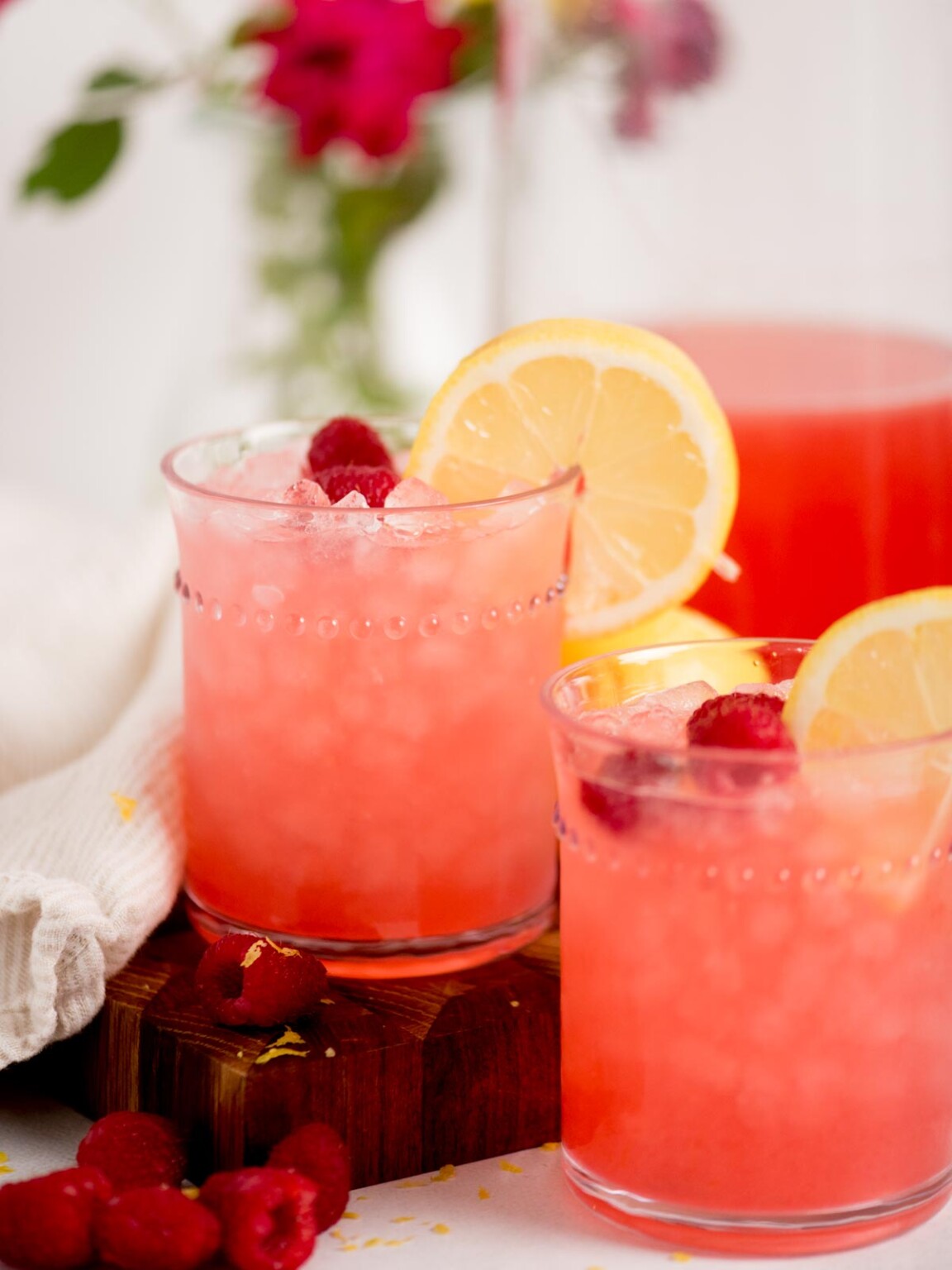 Raspberry Lemonade Recipe (Quick, Simple, Made from Scratch) - Sweetly ...